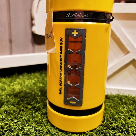 Disney | Dining | Disney Monsters Inc Scream Canister Water Bottle ...